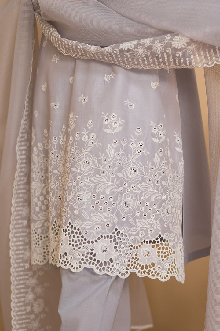 CHIKANKARI LAWN – Cross Stitch Intl